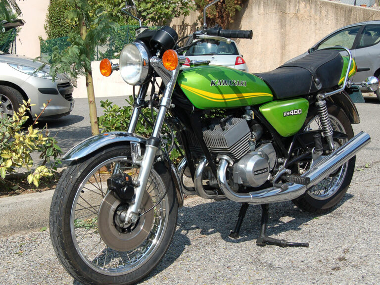 Kawasaki de compétition et touring / sport vendues par Classic Motorbikes