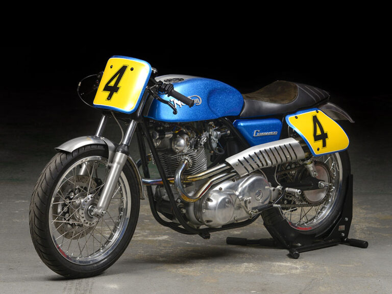 Norton Commando 850 Racing 1977 for sale at Classic Motorbikes